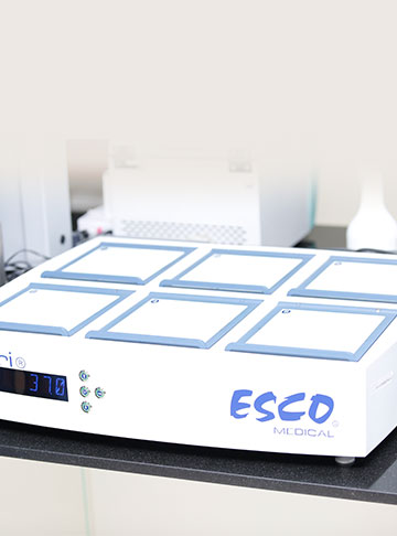 Benchtop incubator in the IVF lab | Benchtop incubator | Indira IVF